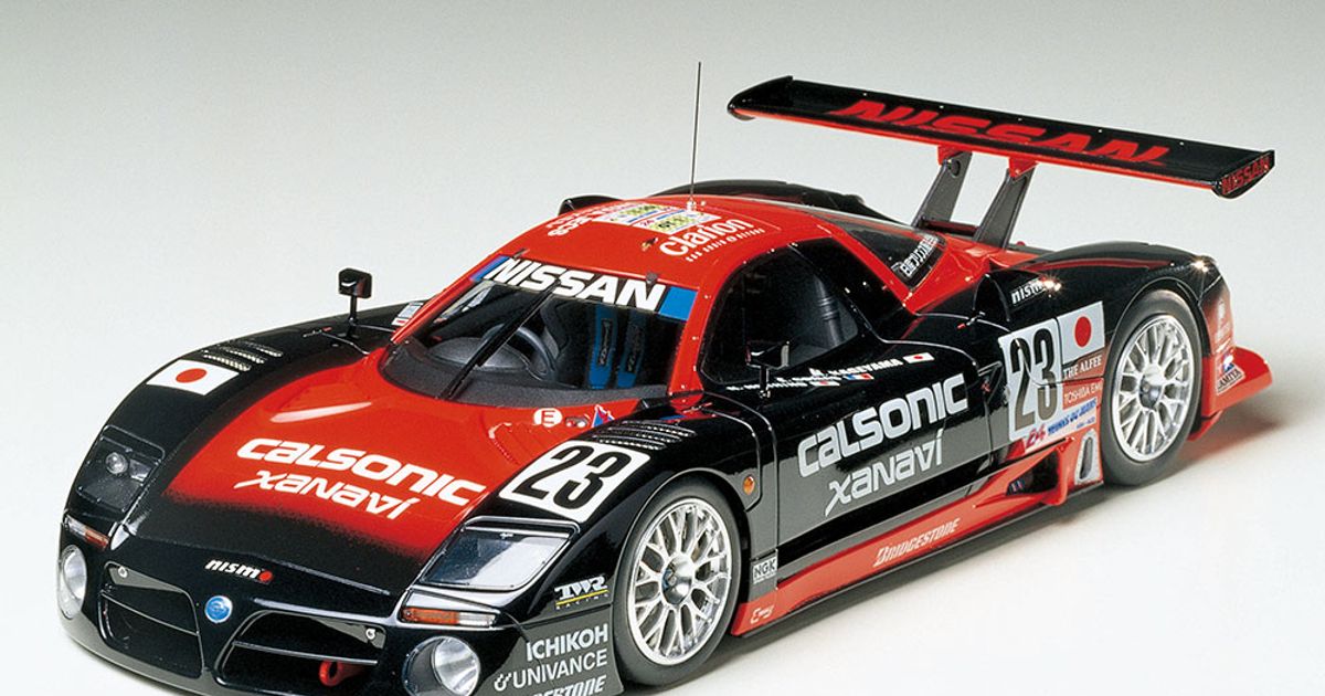TAMIYA 24192 NISSAN R390 GT1 1/24