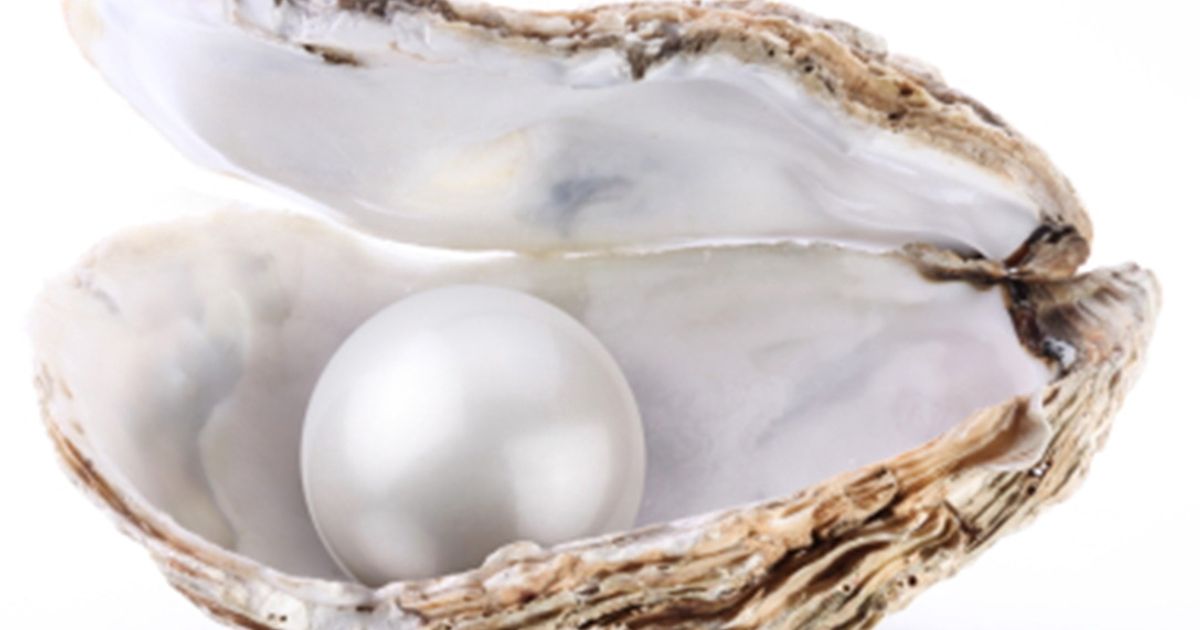 How to identify real pearls from fake ones?