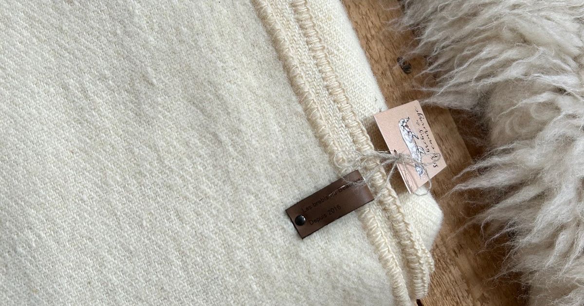 Couverture 100% laine pour lit uni- blanc ou gris naturel