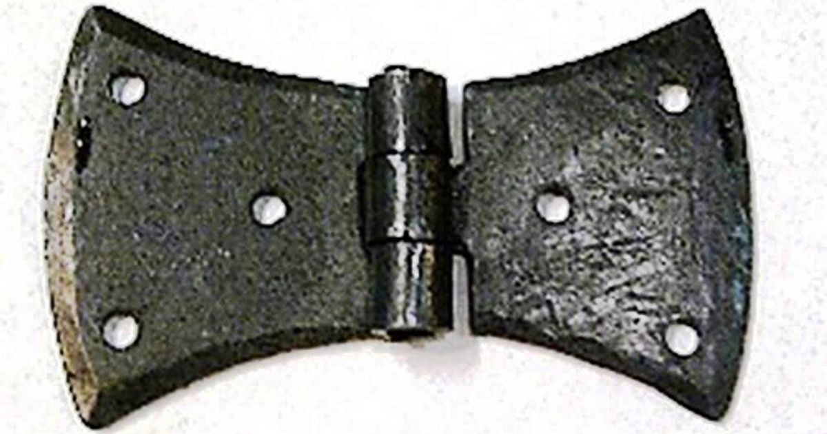 Penture de coffre| fer forgé|quincaillerie de la forge
